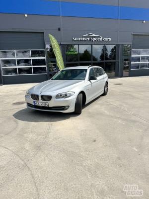 Grey BMW 525 2011 in Panevezys, with an engine capacity of 2.00 L and mileage of 308 thousand km for 7700 €, photo  on AUTOMOTO.COM.LV
