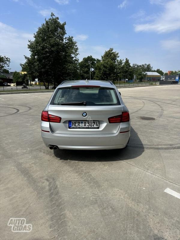 Pelēks BMW 525 2011 Panevēža, ar dzinēja tilpumu 2.00 L un nobraukumu 308 tūkst. km par 7700 €, foto 5 vietnē AUTOMOTO.COM.LV
