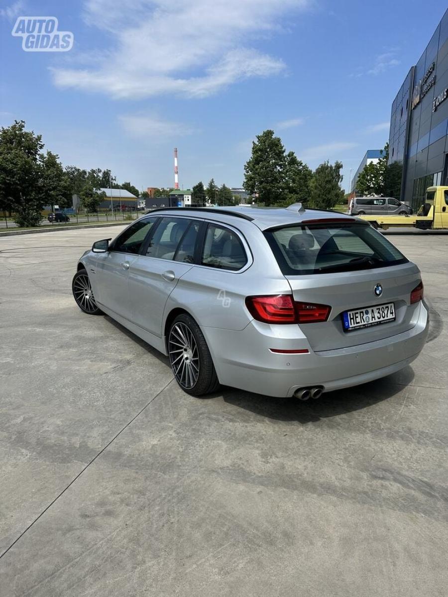 Grey BMW 525 2011 in Panevezys, with an engine capacity of 2.00 L and mileage of 308 thousand km for 7700 €, photo 7 on AUTOMOTO.COM.LV