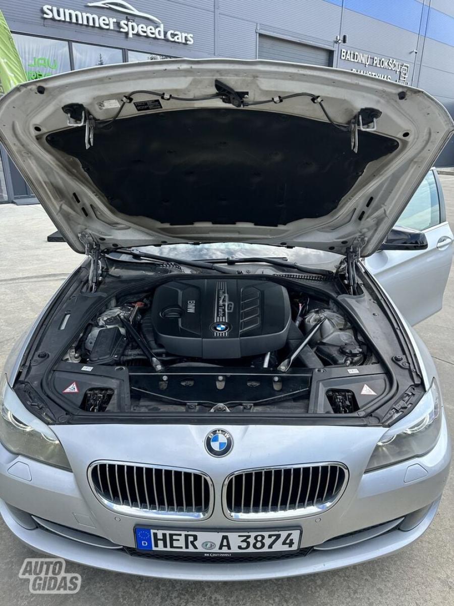 Grey BMW 525 2011 in Panevezys, with an engine capacity of 2.00 L and mileage of 308 thousand km for 7700 €, photo 14 on AUTOMOTO.COM.LV