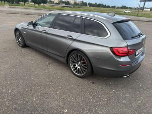Pelēks BMW 525 2011 Kauņa, ar dzinēja tilpumu 2.99 L un nobraukumu 335 tūkst. km par 10500 €, foto 4 vietnē AUTOMOTO.COM.LV