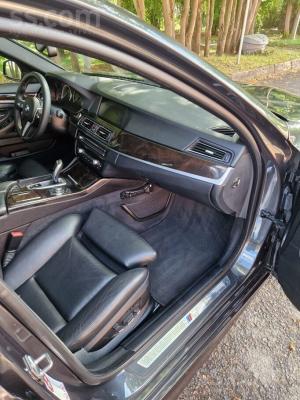 Pelēks BMW 525 2011 Ogre, ar dzinēja tilpumu 3.00 L un nobraukumu 285 tūkst. km par 9300 €, foto 15 vietnē AUTOMOTO.COM.LV