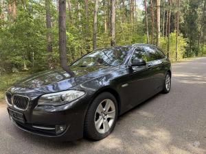 Pelēks BMW 525 2011 Kauņa, ar dzinēja tilpumu 2.00 L un nobraukumu 320 tūkst. km par 6699 €, foto  vietnē AUTOMOTO.COM.LV