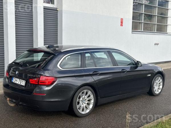 BMW 525 2011 Rīga vietnē Pelēks BMW 525 2011 Rīga, ar dzinēja tilpumu 3.00 L un nobraukumu 0 tūkst. km par 5900 €, foto 4 vietnē AUTOMOTO.COM.LV