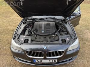 Grey BMW 525 2011 in Valmiera, with an engine capacity of 3.00 L and mileage of 303 thousand km for 8150 €, photo 9 on AUTOMOTO.COM.LV