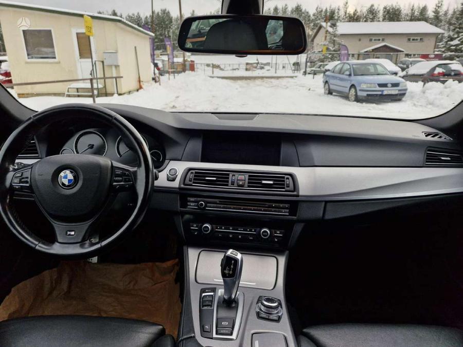 Grey BMW 525 2012 in Vilnius, with an engine capacity of 2.00 L and mileage of 311 thousand km for 9650 €, photo 8 on AUTOMOTO.COM.LV