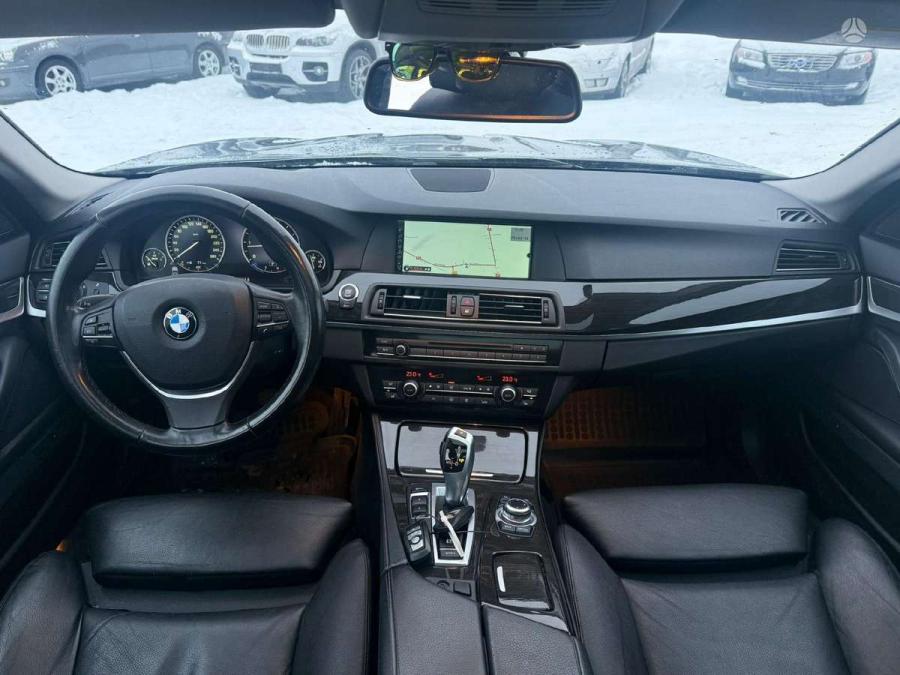 Grey BMW 525 2012 in Utena, with an engine capacity of 2.00 L and mileage of 287 thousand km for 7350 €, photo 10 on AUTOMOTO.COM.LV
