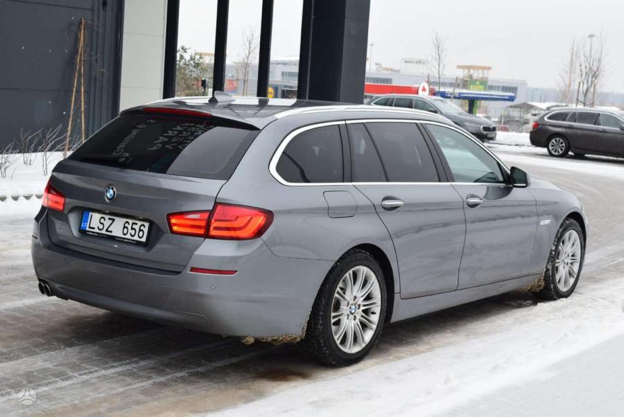 Grey BMW 525 2012 in Vilnius, with an engine capacity of 2.00 L and mileage of 297 thousand km for 7950 €, photo 5 on AUTOMOTO.COM.LV