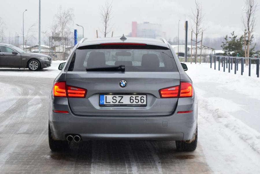 Grey BMW 525 2012 in Vilnius, with an engine capacity of 2.00 L and mileage of 297 thousand km for 7950 €, photo 6 on AUTOMOTO.COM.LV