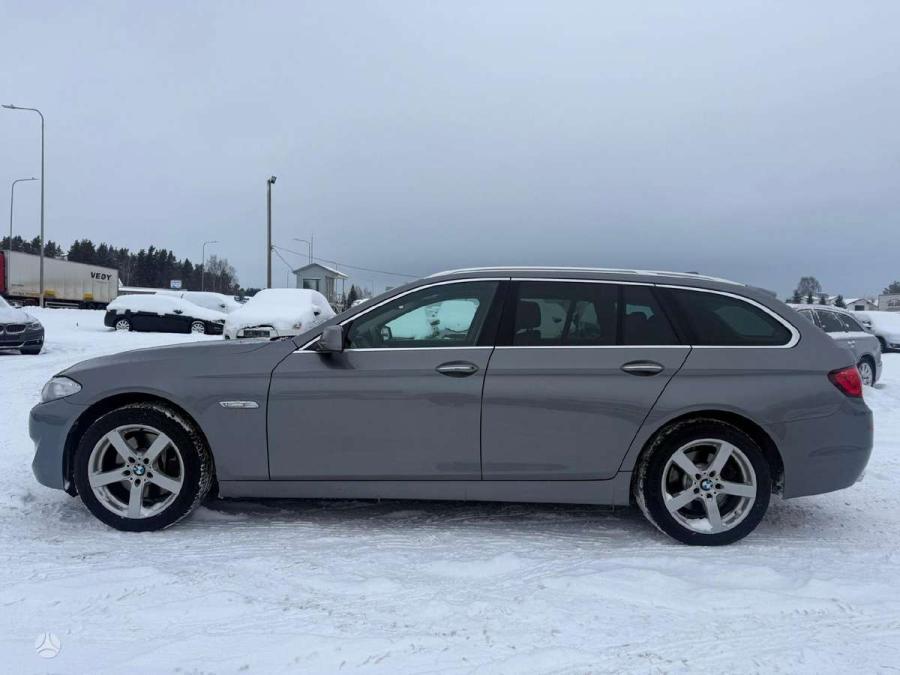 Grey BMW 525 2012 in Utena, with an engine capacity of 2.00 L and mileage of 287 thousand km for 6950 €, photo 6 on AUTOMOTO.COM.LV