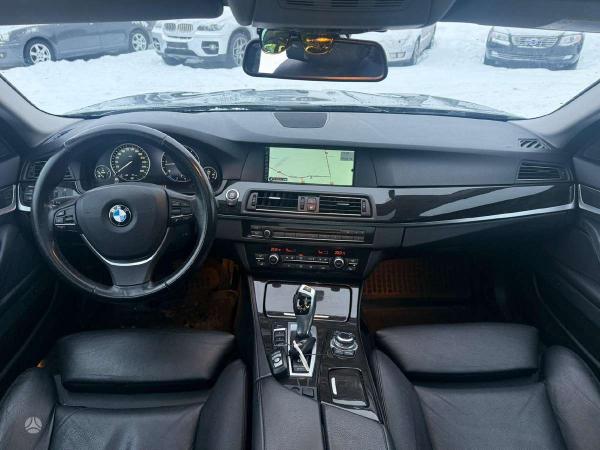 Grey BMW 525 2012 in Utena, with an engine capacity of 2.00 L and mileage of 287 thousand km for 6950 €, photo 10 on AUTOMOTO.COM.LV