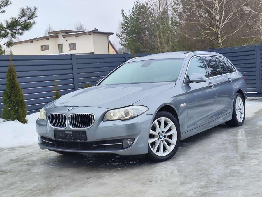 Grey BMW 525 2012 in Vilnius, with an engine capacity of 2.00 L and mileage of 290 thousand km for 9150 €, photo 1 on AUTOMOTO.COM.LV