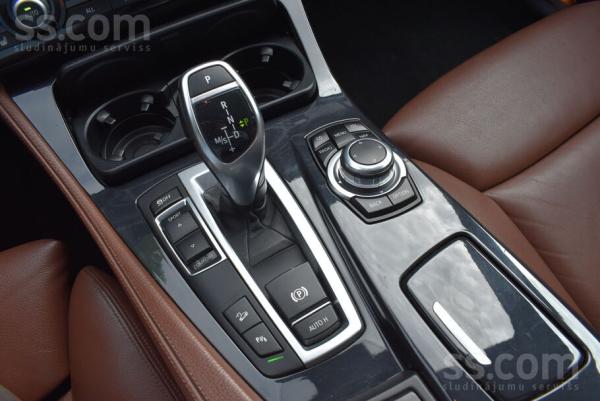 Grey BMW 525 2012 in Kuldiga, with an engine capacity of 2.00 L and mileage of 0 thousand km for 8490 €, photo 8 on AUTOMOTO.COM.LV