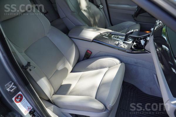 Grey BMW 525 2012 in Riga, with an engine capacity of 2.00 L and mileage of 305 thousand km for 8690 €, photo 10 on AUTOMOTO.COM.LV