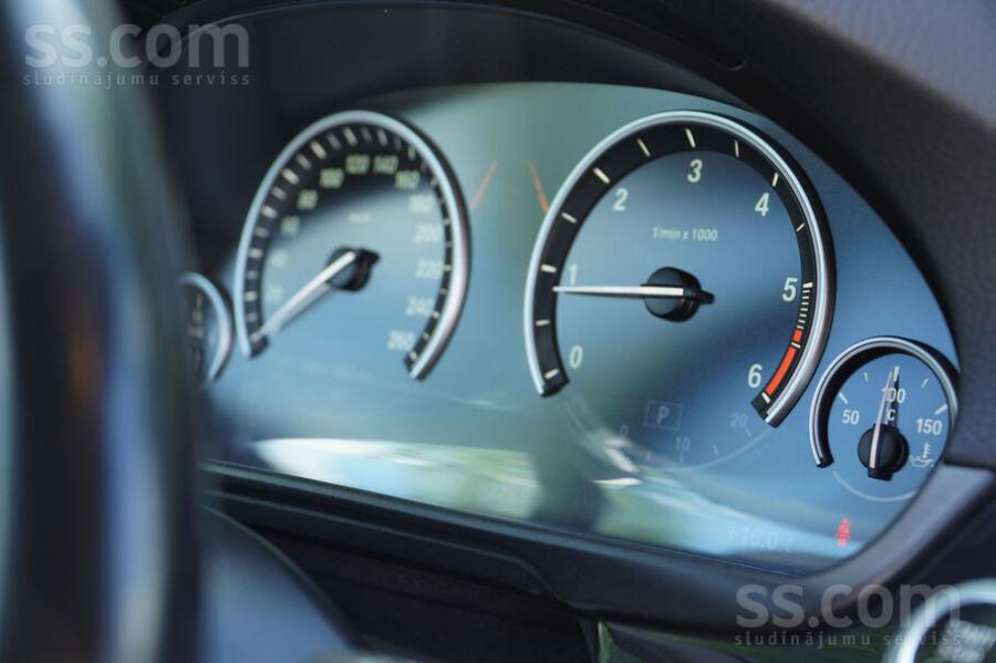 Pelēks BMW 525 2012 Rīga, ar dzinēja tilpumu 2.00 L un nobraukumu 305 tūkst. km par 8690 €, foto 13 vietnē AUTOMOTO.COM.LV
