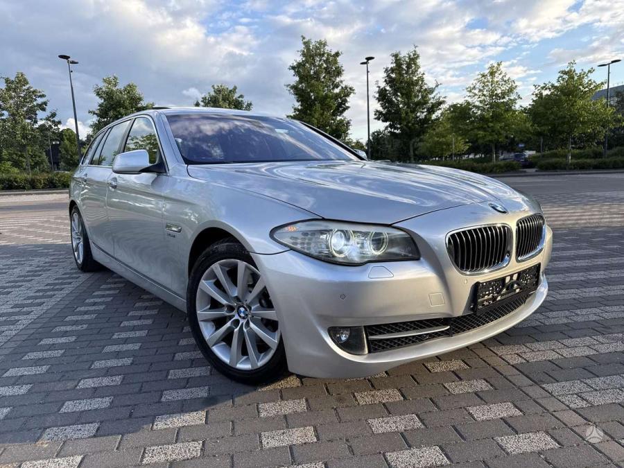 Pelēks BMW 525 2012 Viļņa, ar dzinēja tilpumu 2.00 L un nobraukumu 320 tūkst. km par 6950 €, foto 6 vietnē AUTOMOTO.COM.LV