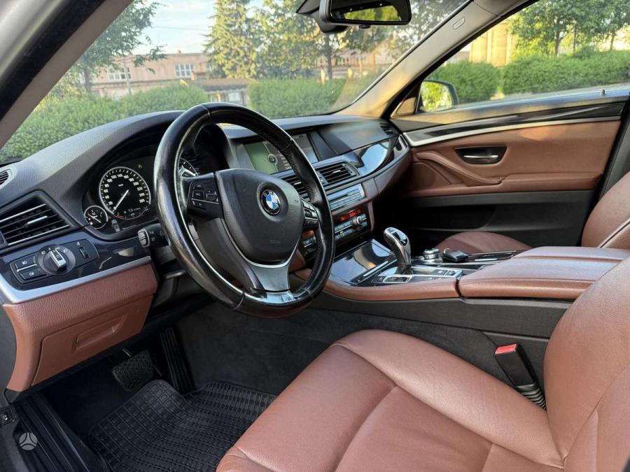 Pelēks BMW 525 2012 Viļņa, ar dzinēja tilpumu 2.00 L un nobraukumu 320 tūkst. km par 6950 €, foto 11 vietnē AUTOMOTO.COM.LV