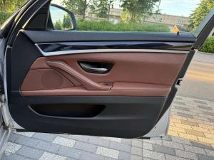 Pelēks BMW 525 2012 Viļņa, ar dzinēja tilpumu 2.00 L un nobraukumu 320 tūkst. km par 6950 €, foto 19 vietnē AUTOMOTO.COM.LV