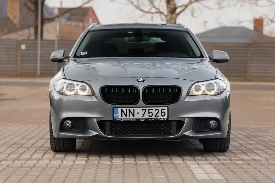 Pelēks BMW 525 2012 Jelgava, ar dzinēja tilpumu 2.00 L un nobraukumu 260 tūkst. km par 9900 €, foto 4 vietnē AUTOMOTO.COM.LV