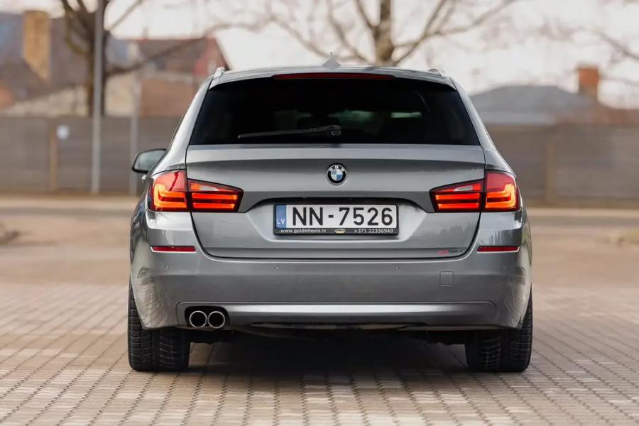 Pelēks BMW 525 2012 Jelgava, ar dzinēja tilpumu 2.00 L un nobraukumu 260 tūkst. km par 9900 €, foto 7 vietnē AUTOMOTO.COM.LV