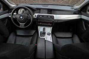 Pelēks BMW 525 2012 Jelgava, ar dzinēja tilpumu 2.00 L un nobraukumu 260 tūkst. km par 9900 €, foto 9 vietnē AUTOMOTO.COM.LV