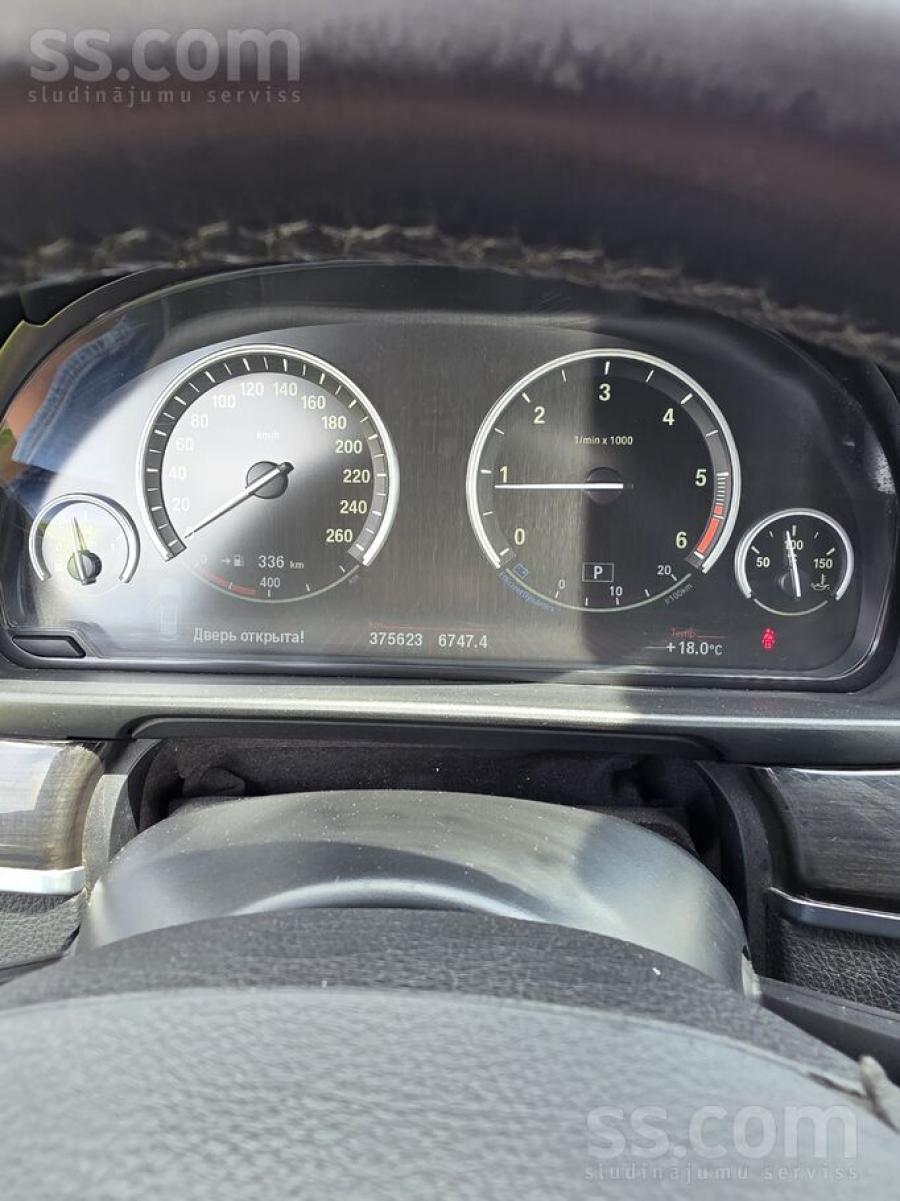Grey BMW 525 2012 in Riga, with an engine capacity of 2.00 L and mileage of 376 thousand km for 7200 €, photo 9 on AUTOMOTO.COM.LV