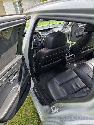 Grey BMW 525 2012 in Riga, with an engine capacity of 2.00 L and mileage of 376 thousand km for 7200 €, photo 15 on AUTOMOTO.COM.LV