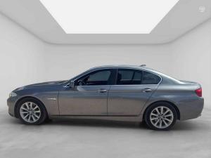 Grey BMW 525 2012 in Kaunas, with an engine capacity of 0.00 L and mileage of 304 thousand km for 8990 €, photo 4 on AUTOMOTO.COM.LV