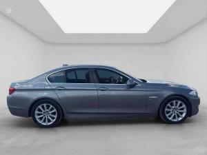 Grey BMW 525 2012 in Kaunas, with an engine capacity of 0.00 L and mileage of 304 thousand km for 8990 €, photo 8 on AUTOMOTO.COM.LV