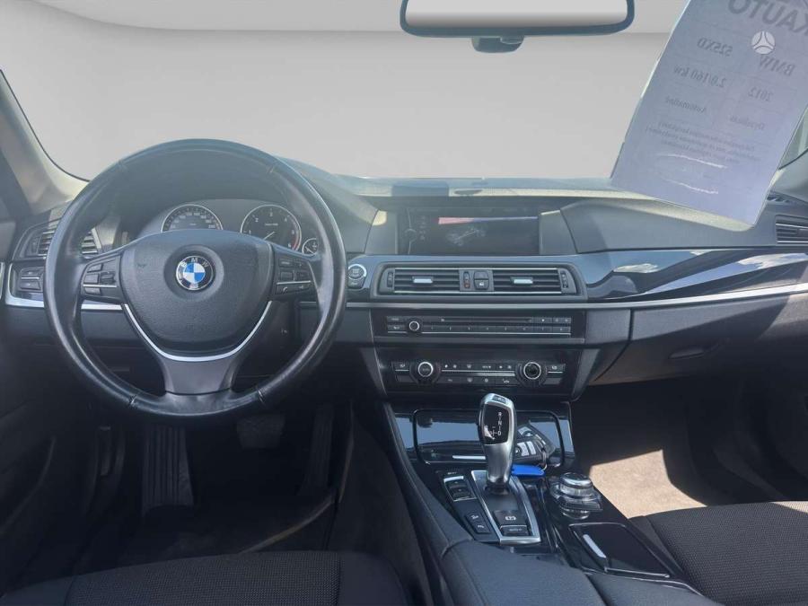 Grey BMW 525 2012 in Kaunas, with an engine capacity of 0.00 L and mileage of 304 thousand km for 8990 €, photo 14 on AUTOMOTO.COM.LV