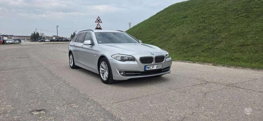 Grey BMW 525 2012 in Vilnius, with an engine capacity of 2.00 L and mileage of 330 thousand km for 6950 €, photo 8 on AUTOMOTO.COM.LV