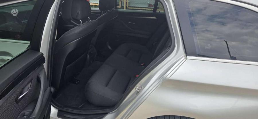 Grey BMW 525 2012 in Vilnius, with an engine capacity of 2.00 L and mileage of 330 thousand km for 6950 €, photo 19 on AUTOMOTO.COM.LV