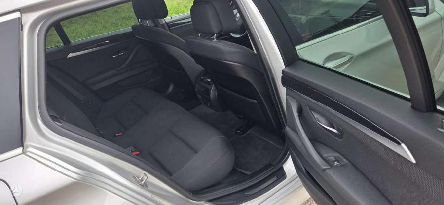 Grey BMW 525 2012 in Vilnius, with an engine capacity of 2.00 L and mileage of 330 thousand km for 6950 €, photo 20 on AUTOMOTO.COM.LV