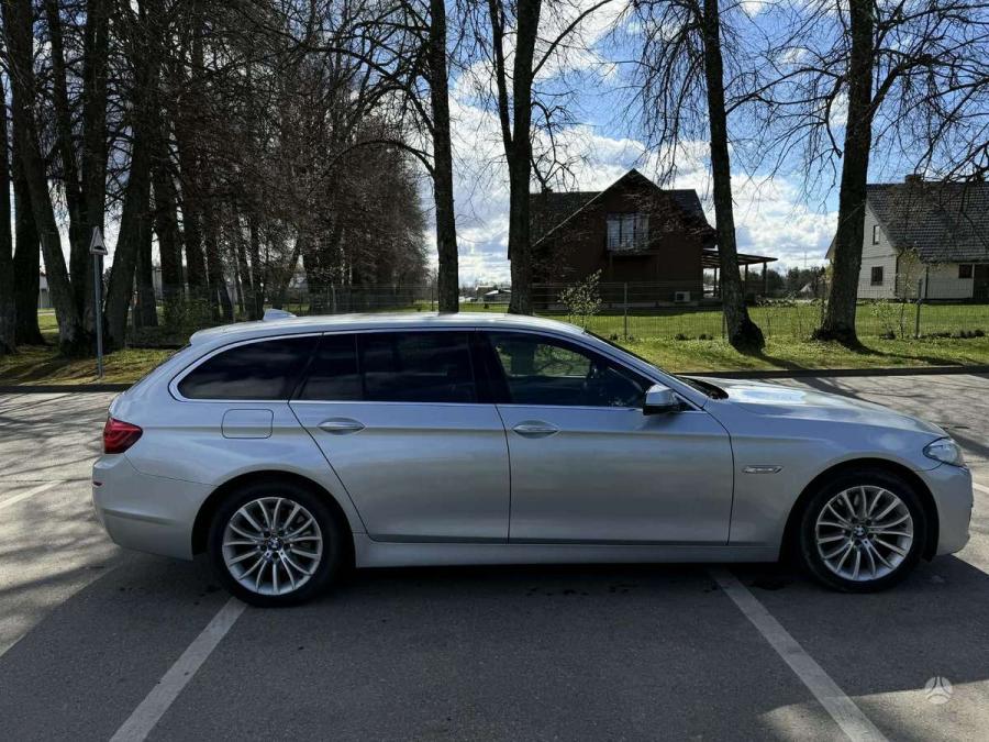Grey BMW 525 2013 in Sirvintos, with an engine capacity of 2.00 L and mileage of 373 thousand km for 7350 €, photo 7 on AUTOMOTO.COM.LV