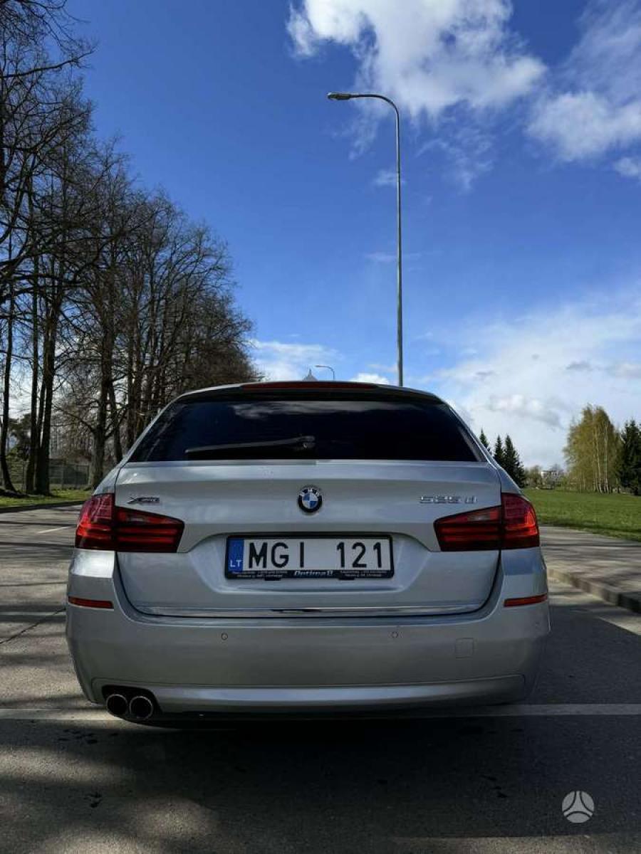 Grey BMW 525 2013 in Sirvintos, with an engine capacity of 2.00 L and mileage of 373 thousand km for 7350 €, photo 10 on AUTOMOTO.COM.LV
