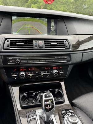 Grey BMW 525 2013 in Siauliai, with an engine capacity of 2.00 L and mileage of 313 thousand km for 8950 €, photo 13 on AUTOMOTO.COM.LV