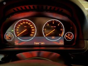 Grey BMW 525 2013 in Siauliai, with an engine capacity of 2.00 L and mileage of 313 thousand km for 8950 €, photo 18 on AUTOMOTO.COM.LV