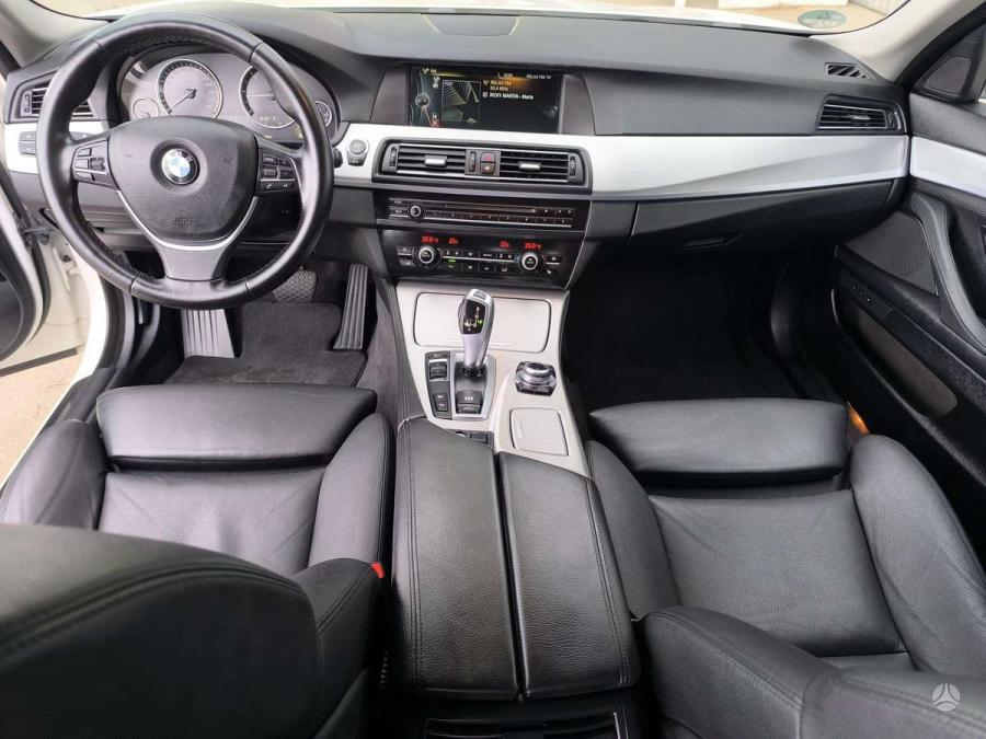 Grey BMW 525 2013 in Joniskis, with an engine capacity of 2.00 L and mileage of 230 thousand km for 11200 €, photo 13 on AUTOMOTO.COM.LV