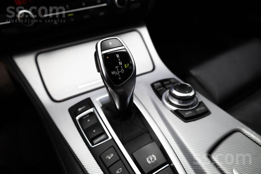 Pelēks BMW 525 2013 Rīga, ar dzinēja tilpumu 2.00 L un nobraukumu 259 tūkst. km par 9490 €, foto 18 vietnē AUTOMOTO.COM.LV