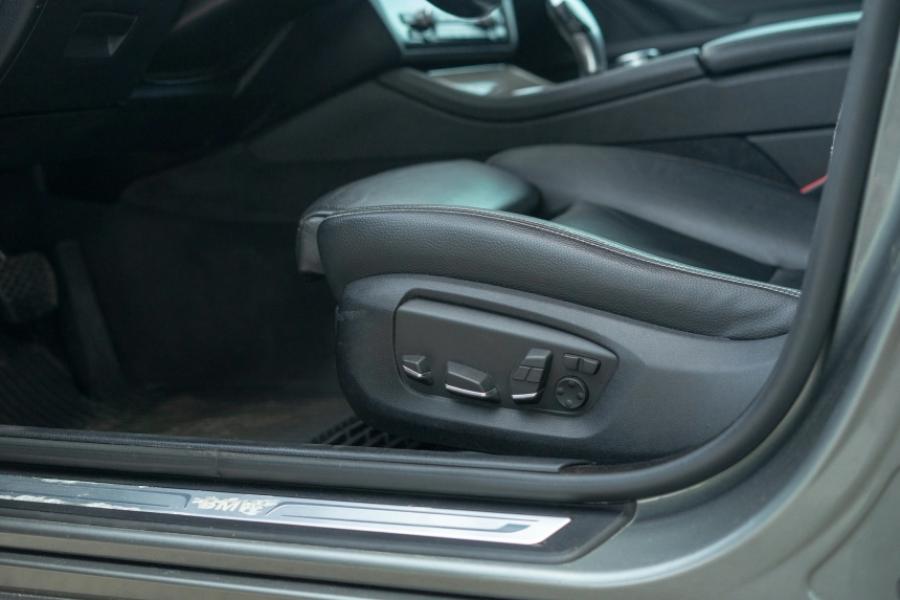 Pelēks BMW 525 2014 Rīga, ar dzinēja tilpumu 2.00 L un nobraukumu 346 tūkst. km par 10800 €, foto 24 vietnē AUTOMOTO.COM.LV