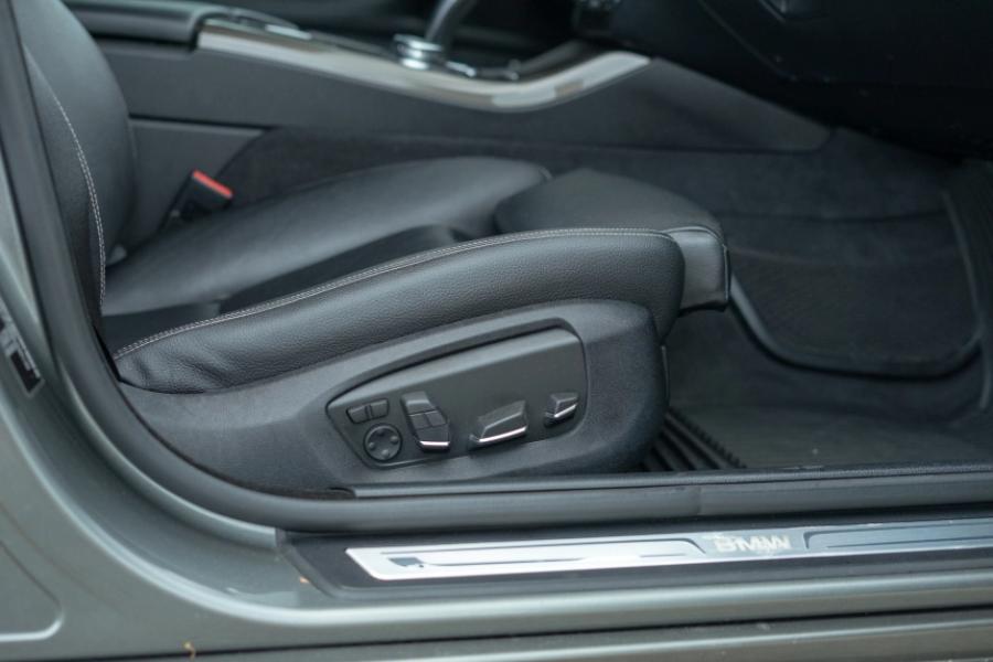 Pelēks BMW 525 2014 Rīga, ar dzinēja tilpumu 2.00 L un nobraukumu 346 tūkst. km par 10800 €, foto 25 vietnē AUTOMOTO.COM.LV