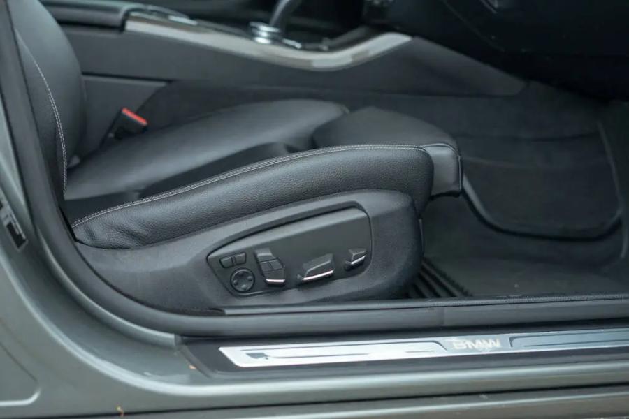 Pelēks BMW 525 2014 Liepāja, ar dzinēja tilpumu 2.00 L un nobraukumu 346 tūkst. km par 8800 €, foto 32 vietnē AUTOMOTO.COM.LV
