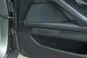 Pelēks BMW 525 2014 Liepāja, ar dzinēja tilpumu 2.00 L un nobraukumu 346 tūkst. km par 8800 €, foto 33 vietnē AUTOMOTO.COM.LV