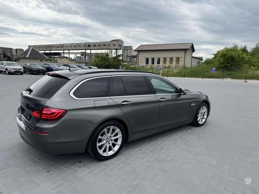 Grey BMW 525 2014 in Telschi, with an engine capacity of 2.00 L and mileage of 257 thousand km for 8800 €, photo 7 on AUTOMOTO.COM.LV