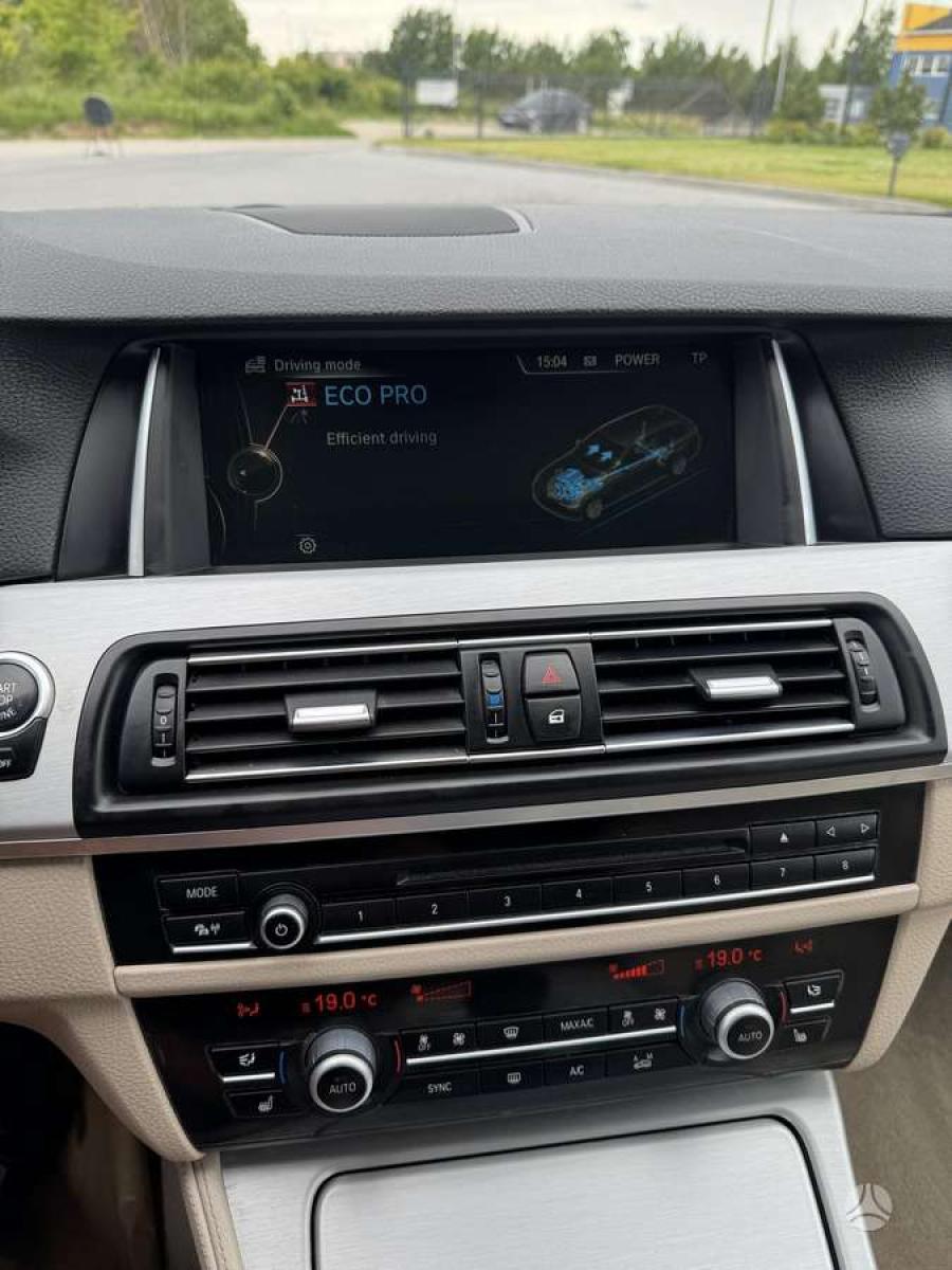 Grey BMW 525 2014 in Telschi, with an engine capacity of 2.00 L and mileage of 257 thousand km for 8800 €, photo 29 on AUTOMOTO.COM.LV