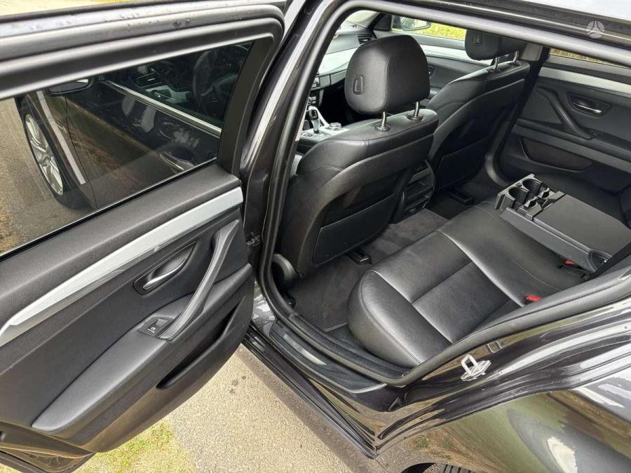 Pelēks BMW 525 2014 Panevēža, ar dzinēja tilpumu 2.00 L un nobraukumu 251 tūkst. km par 8250 €, foto 16 vietnē AUTOMOTO.COM.LV