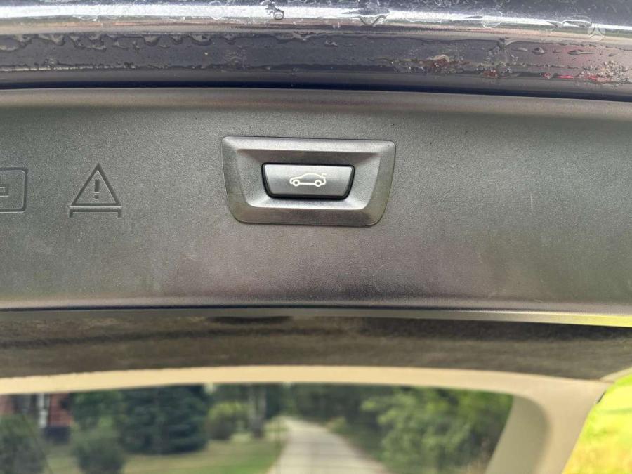 Pelēks BMW 525 2014 Panevēža, ar dzinēja tilpumu 2.00 L un nobraukumu 251 tūkst. km par 8250 €, foto 23 vietnē AUTOMOTO.COM.LV
