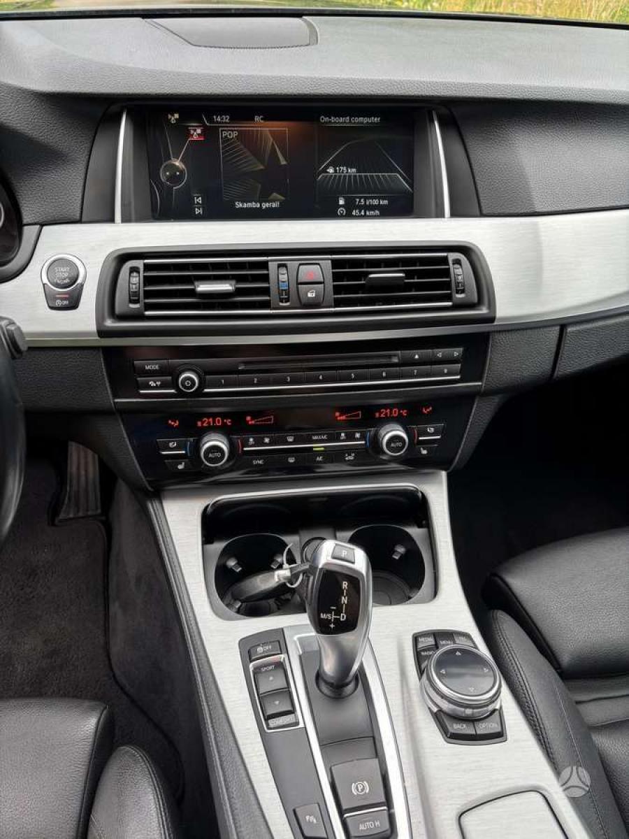 Pelēks BMW 525 2014 Panevēža, ar dzinēja tilpumu 2.00 L un nobraukumu 251 tūkst. km par 8250 €, foto 25 vietnē AUTOMOTO.COM.LV