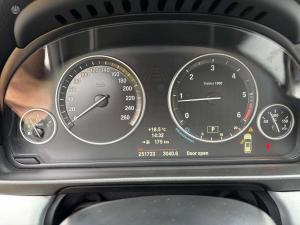 Pelēks BMW 525 2014 Panevēža, ar dzinēja tilpumu 2.00 L un nobraukumu 251 tūkst. km par 8250 €, foto 26 vietnē AUTOMOTO.COM.LV