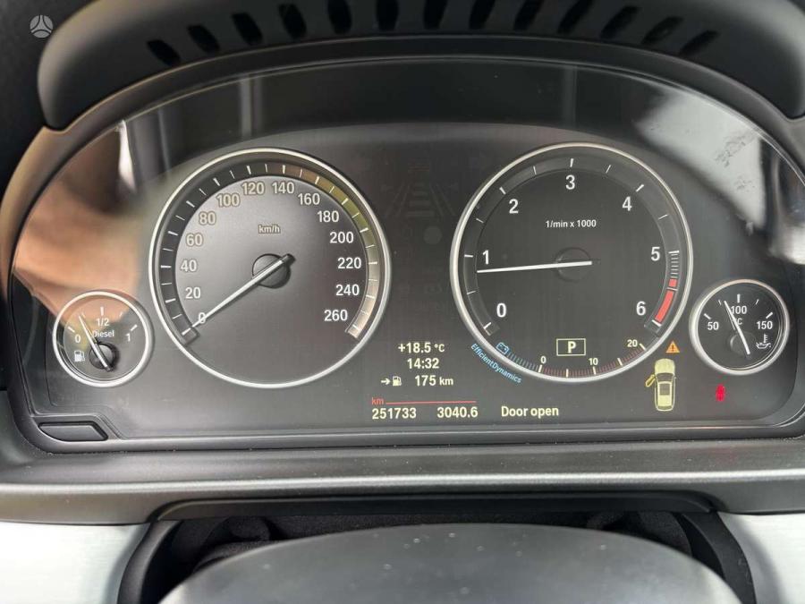 Pelēks BMW 525 2014 Panevēža, ar dzinēja tilpumu 2.00 L un nobraukumu 251 tūkst. km par 8250 €, foto 26 vietnē AUTOMOTO.COM.LV